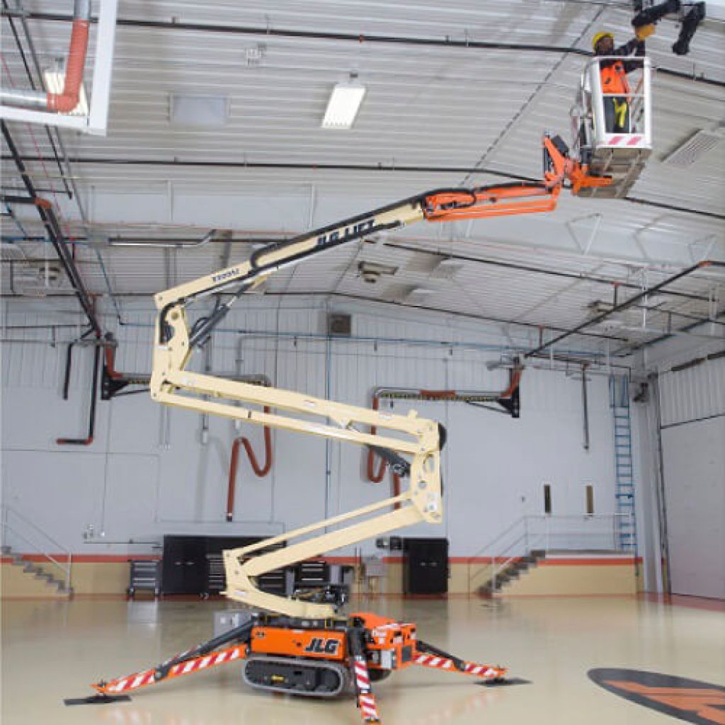 JLG Pluma sobre orugas compactas X500AJ